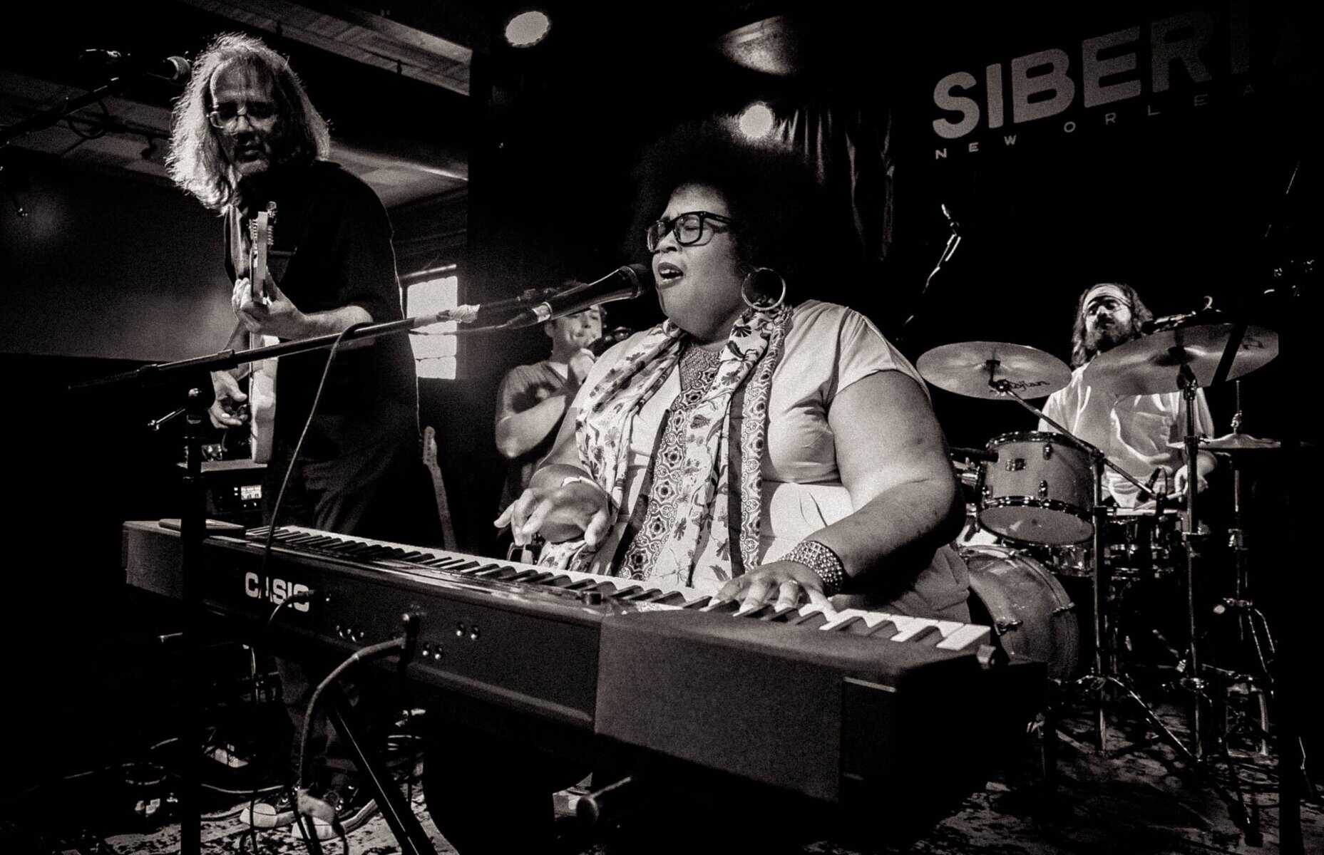 'No One Is Immune': Lilli Lewis on Fatphobia in the Music Industry ...